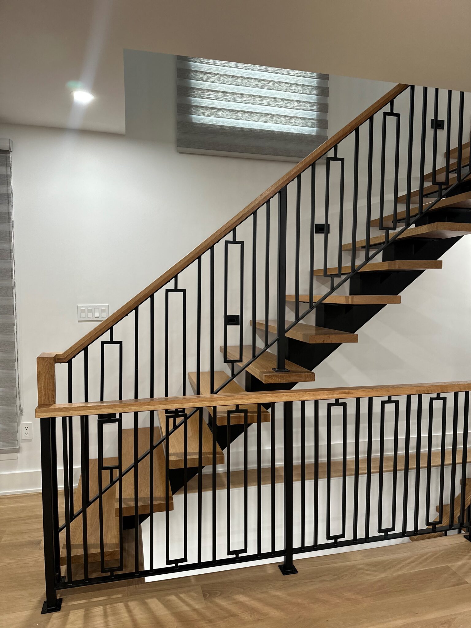 Interior Commercial Railings | Stylish & Safe Solutions by PMFII